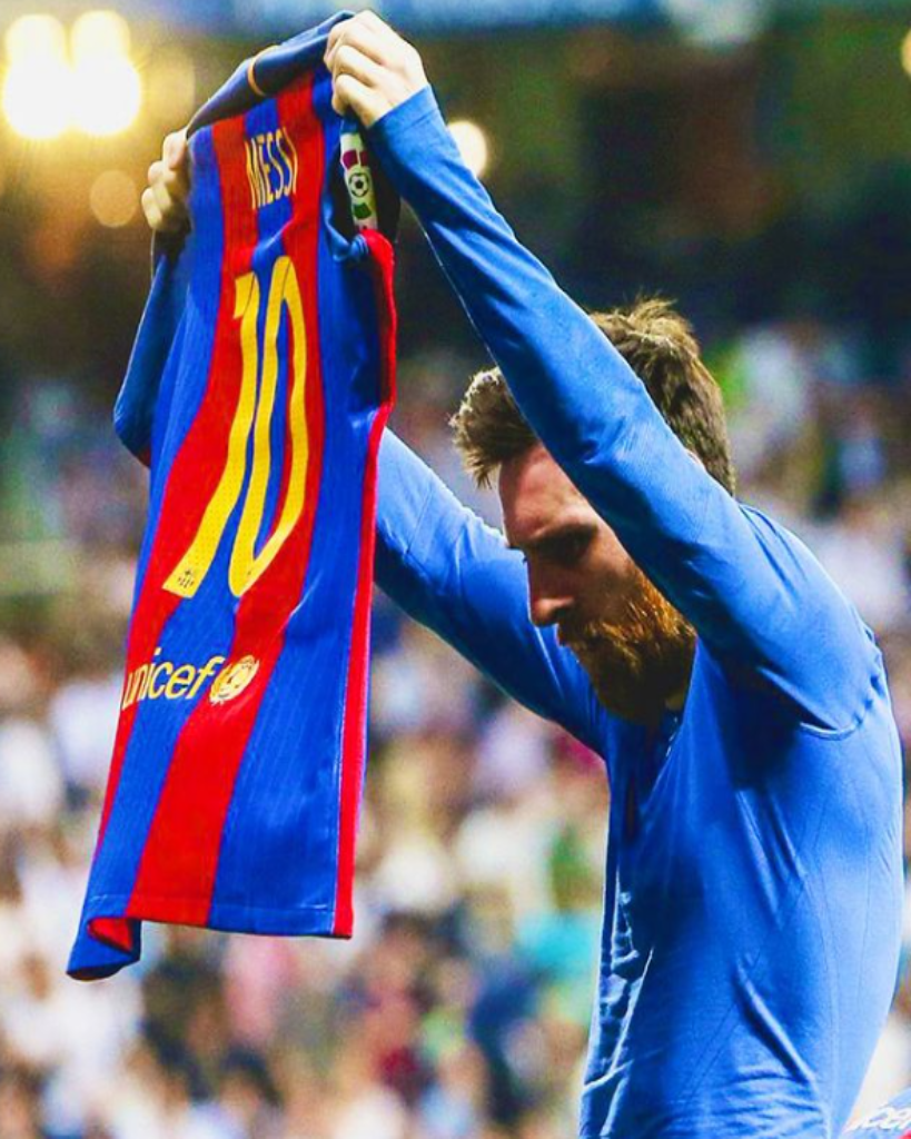 Lionel Messi’s Greatest Moments in Barcelona’s Iconic Kits – legends ...